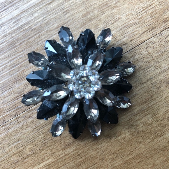 Jewelry | Crystal Flower Brooch | Poshmark